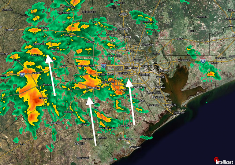 Quick update: Heavy rains moving into Houston ahead of main system ...